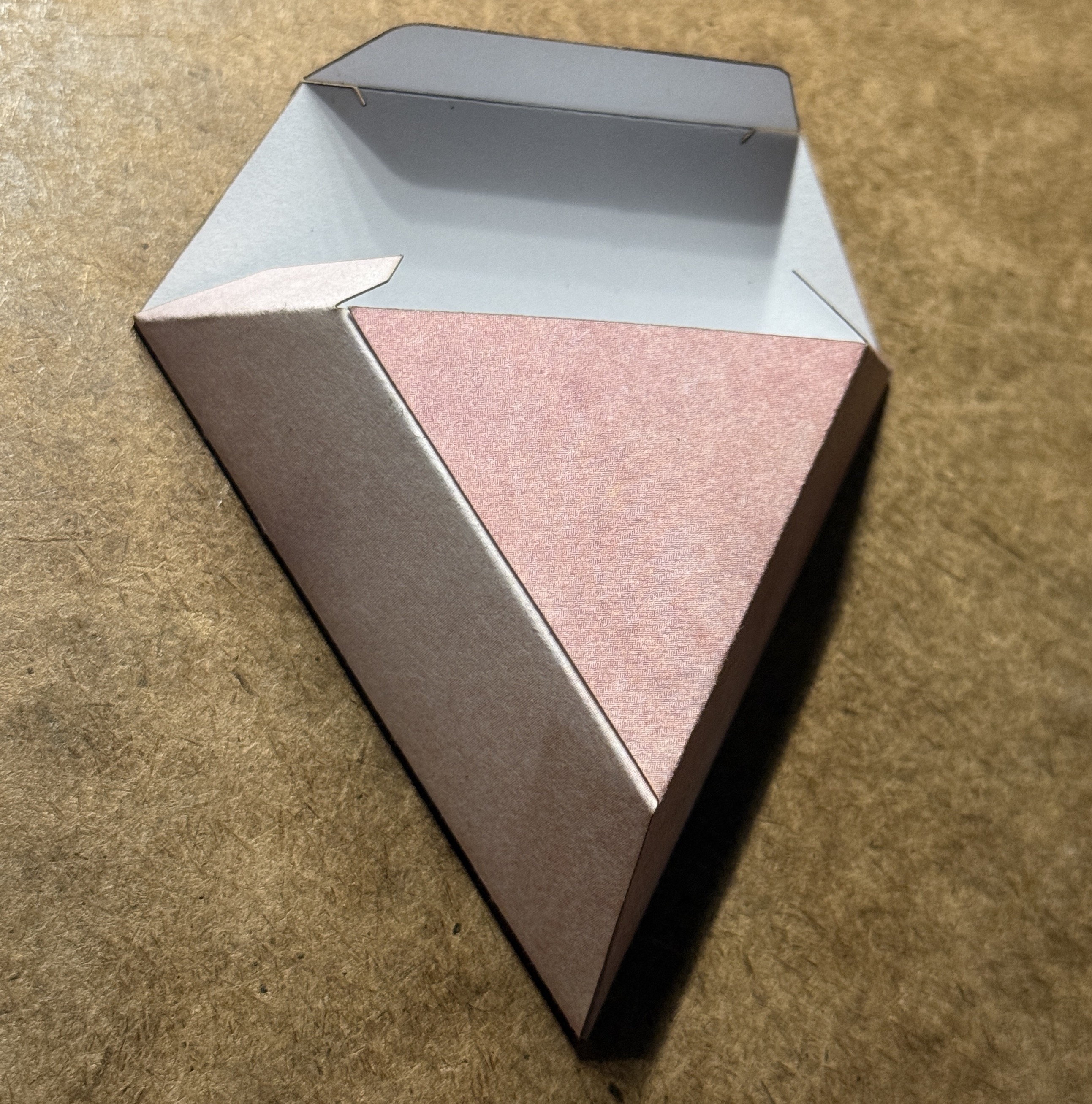 Triangle Embossed Box - Free Files - Atomm